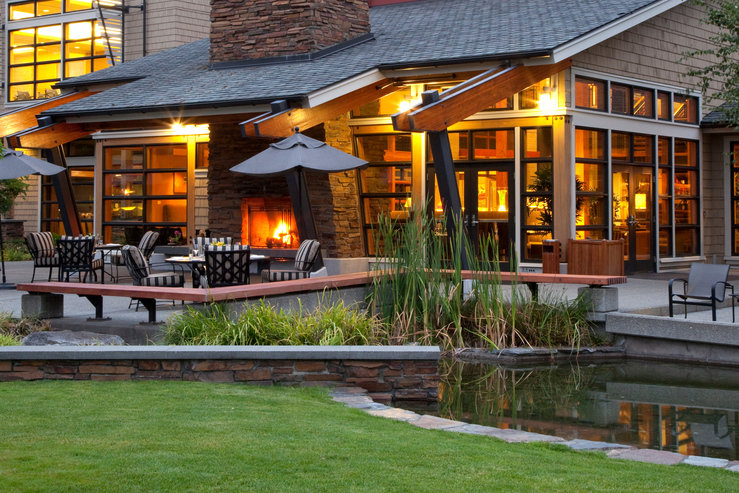 Cedarbrook Lodge - Stash Hotel Rewards