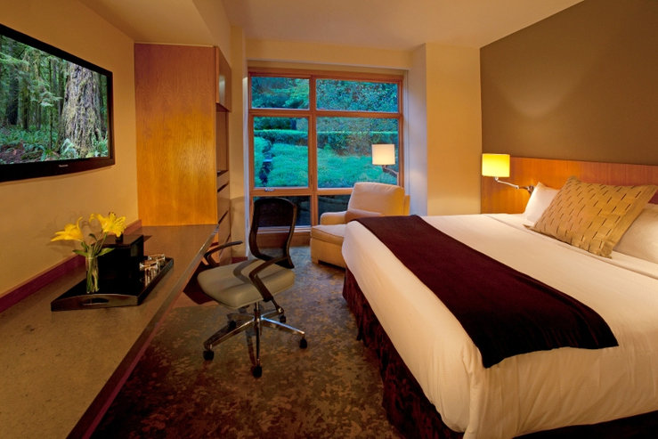 Cedarbrook Lodge - Stash Hotel Rewards