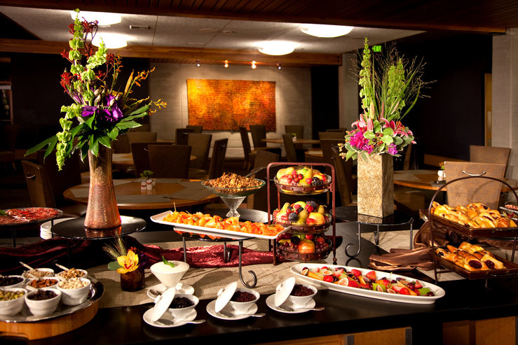 Cedarbrook Lodge - Stash Hotel Rewards