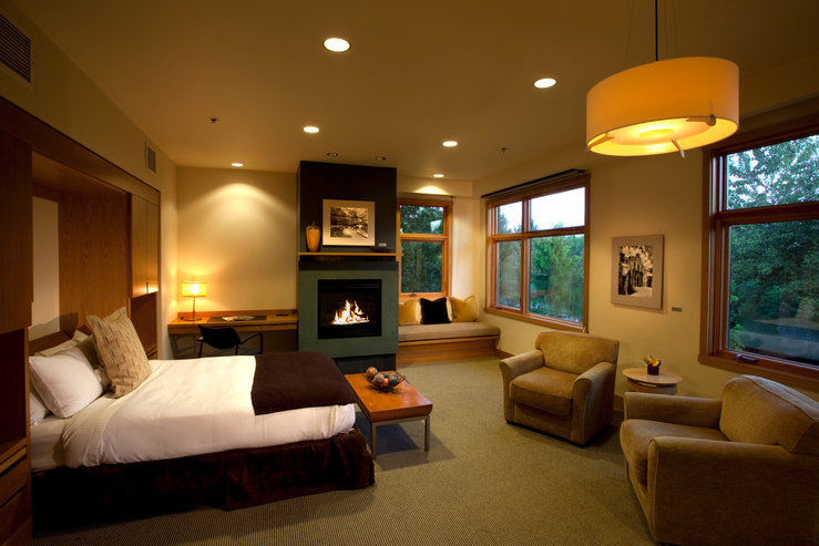 Cedarbrook Lodge - Stash Hotel Rewards