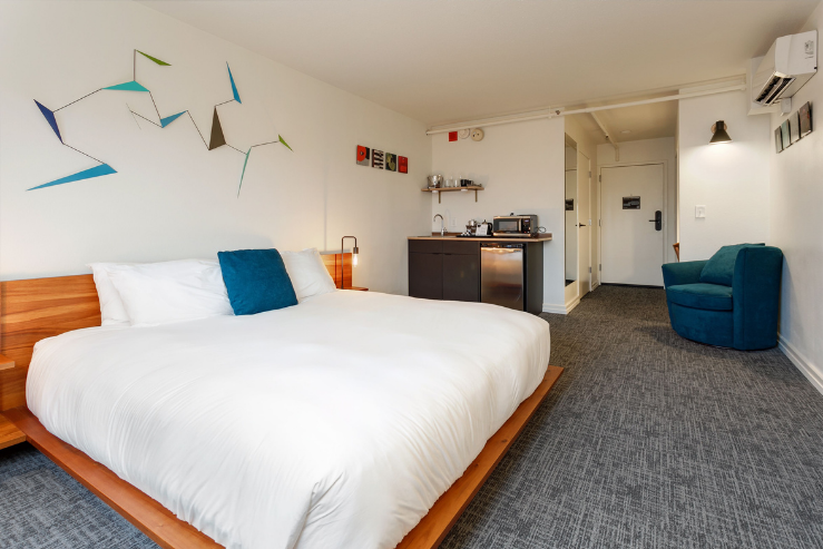 Hotel Leo - Stash Hotel Rewards