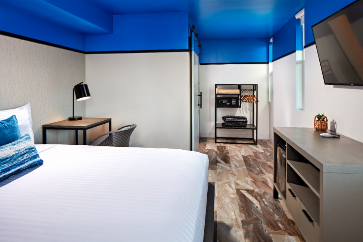 Pacific View Inn - Stash Hotel Rewards