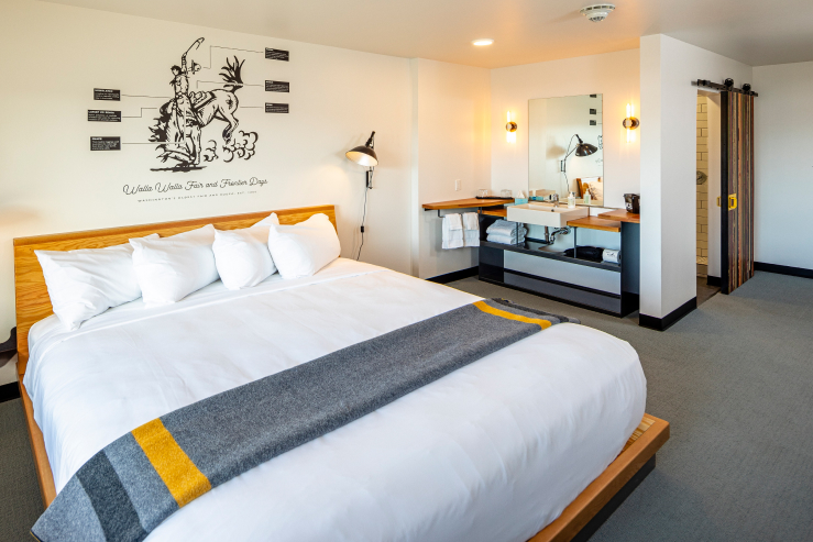 The FINCH - Stash Hotel Rewards